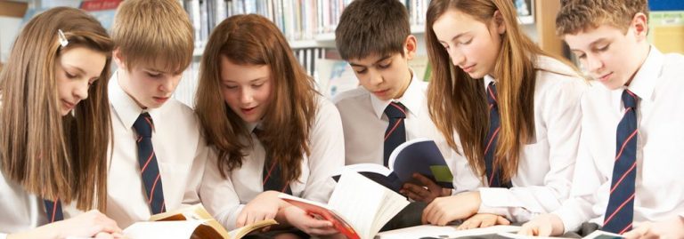 Comment faire la demande de bourse CROUS ? | Mes-Allocs.fr